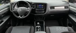 Pelēks Mitsubishi Outlander 2017 Liepāja, ar dzinēja tilpumu 2.30 L un nobraukumu 186 tūkst. km par 11500 €, foto 7 vietnē AUTOMOTO.COM.LV