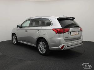 Pelēks Mitsubishi Outlander 2018 Viļņa, ar dzinēja tilpumu 2.40 L un nobraukumu 187 tūkst. km par 16199 €, foto 8 vietnē AUTOMOTO.COM.LV