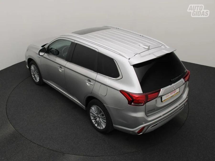 Pelēks Mitsubishi Outlander 2018 Viļņa, ar dzinēja tilpumu 2.40 L un nobraukumu 187 tūkst. km par 16199 €, foto 13 vietnē AUTOMOTO.COM.LV