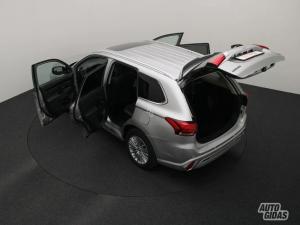Pelēks Mitsubishi Outlander 2018 Viļņa, ar dzinēja tilpumu 2.40 L un nobraukumu 187 tūkst. km par 16199 €, foto 14 vietnē AUTOMOTO.COM.LV