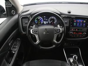 Pelēks Mitsubishi Outlander 2018 Viļņa, ar dzinēja tilpumu 2.40 L un nobraukumu 187 tūkst. km par 16199 €, foto 18 vietnē AUTOMOTO.COM.LV