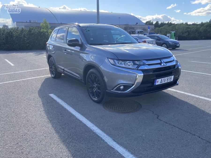 Pelēks Mitsubishi Outlander 2018 Šauļi, ar dzinēja tilpumu 2.40 L un nobraukumu 170 tūkst. km par 13400 €, foto 3 vietnē AUTOMOTO.COM.LV