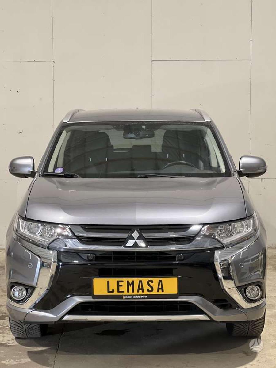 Pelēks Mitsubishi Outlander 2018 Klaipėda, ar dzinēja tilpumu 2.00 L un nobraukumu 137 tūkst. km par 16500 €, foto 10 vietnē AUTOMOTO.COM.LV