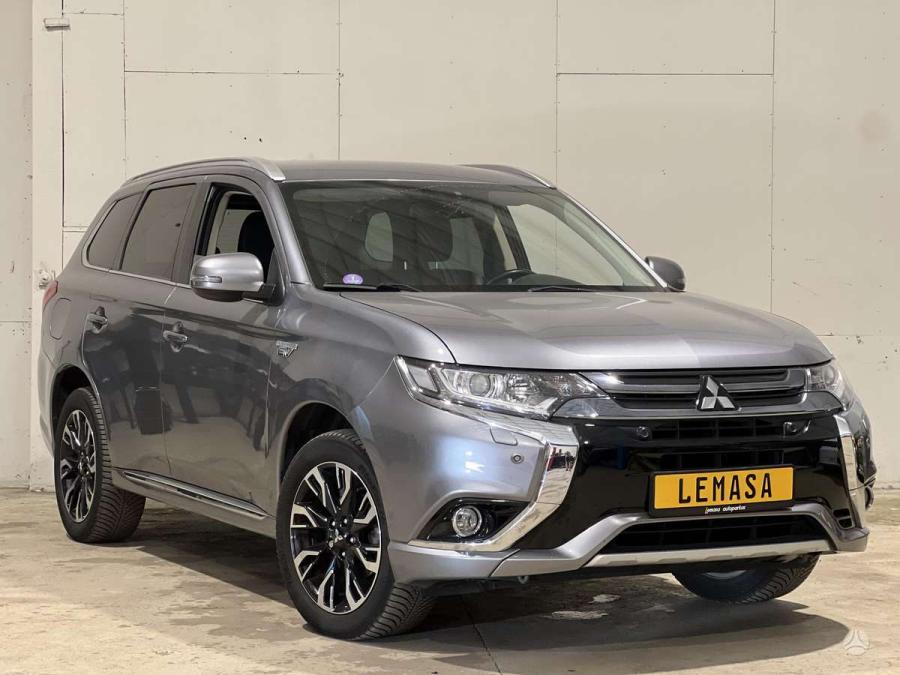 Pelēks Mitsubishi Outlander 2018 Klaipėda, ar dzinēja tilpumu 2.00 L un nobraukumu 137 tūkst. km par 16500 €, foto 15 vietnē AUTOMOTO.COM.LV