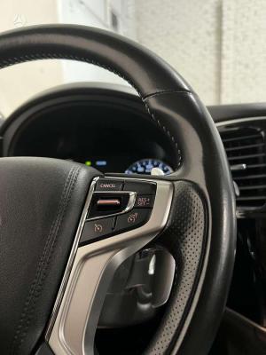 Pelēks Mitsubishi Outlander 2018 Klaipėda, ar dzinēja tilpumu 2.00 L un nobraukumu 137 tūkst. km par 16500 €, foto 18 vietnē AUTOMOTO.COM.LV