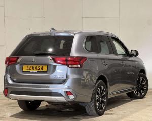 Pelēks Mitsubishi Outlander 2018 Klaipėda, ar dzinēja tilpumu 2.00 L un nobraukumu 137 tūkst. km par 16500 €, foto 28 vietnē AUTOMOTO.COM.LV