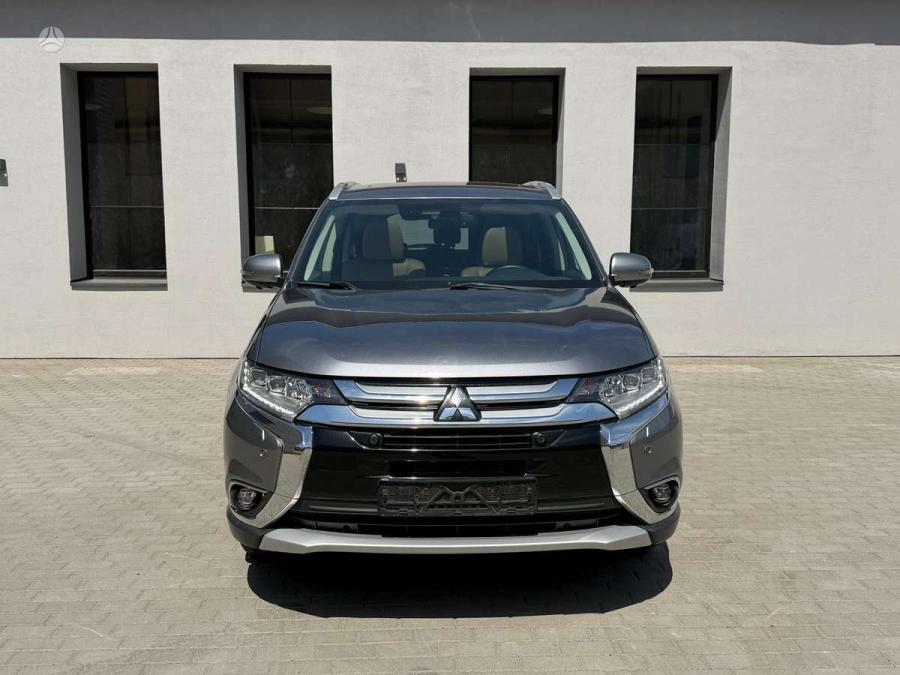 Pelēks Mitsubishi Outlander 2018 Kauņa, ar dzinēja tilpumu 2.00 L un nobraukumu 196 tūkst. km par 10400 €, foto 3 vietnē AUTOMOTO.COM.LV