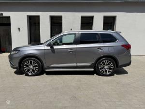 Pelēks Mitsubishi Outlander 2018 Kauņa, ar dzinēja tilpumu 2.00 L un nobraukumu 196 tūkst. km par 10400 €, foto 8 vietnē AUTOMOTO.COM.LV