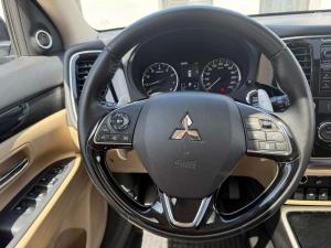 Pelēks Mitsubishi Outlander 2018 Kauņa, ar dzinēja tilpumu 2.00 L un nobraukumu 196 tūkst. km par 10400 €, foto 20 vietnē AUTOMOTO.COM.LV