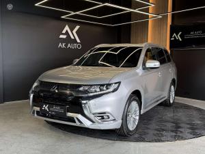 Pelēks Mitsubishi Outlander 2018 Kauņa, ar dzinēja tilpumu 2.36 L un nobraukumu 169 tūkst. km par 16990 €, foto 6 vietnē AUTOMOTO.COM.LV