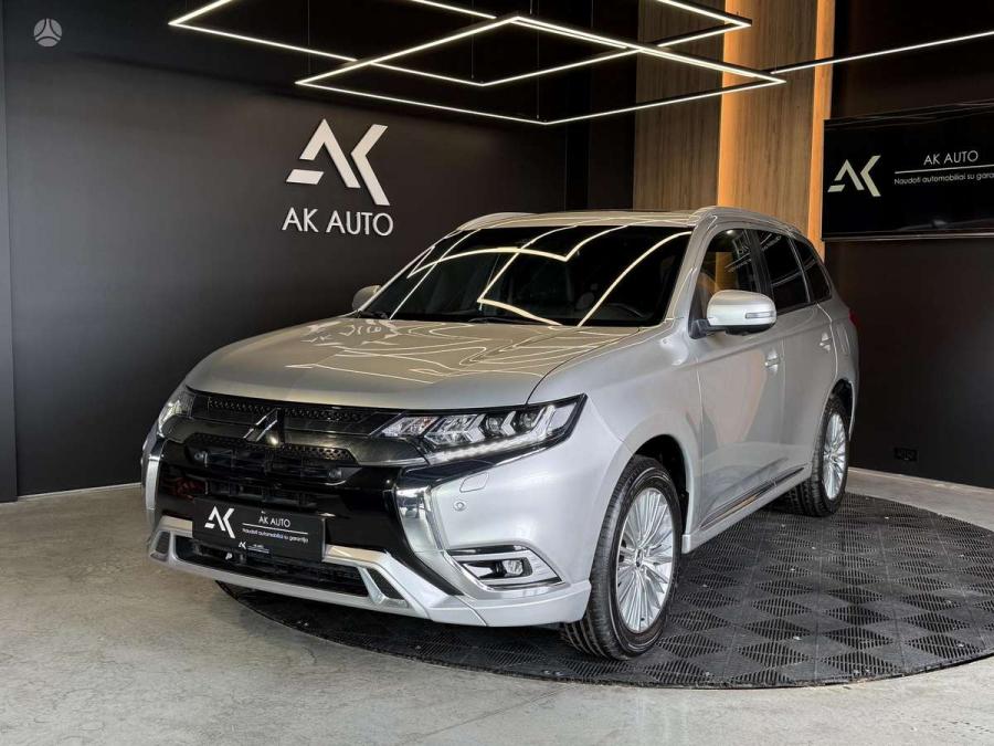 Pelēks Mitsubishi Outlander 2018 Kauņa, ar dzinēja tilpumu 2.36 L un nobraukumu 169 tūkst. km par 16990 €, foto 6 vietnē AUTOMOTO.COM.LV