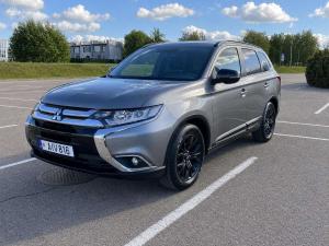 Pelēks Mitsubishi Outlander 2018 Šauļi, ar dzinēja tilpumu 2.36 L un nobraukumu 170 tūkst. km par 12005 €, foto  vietnē AUTOMOTO.COM.LV