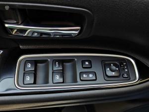 Grey Mitsubishi Outlander 2018 in Klaipeda, with an engine capacity of 2.00 L and mileage of 143 thousand km for 15950 €, photo 29 on AUTOMOTO.COM.LV