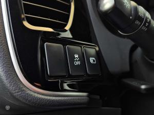 Grey Mitsubishi Outlander 2018 in Klaipeda, with an engine capacity of 2.00 L and mileage of 143 thousand km for 15950 €, photo 30 on AUTOMOTO.COM.LV