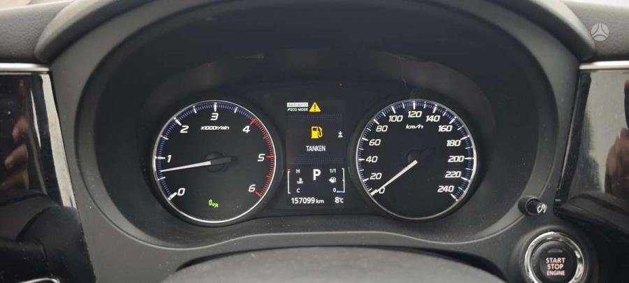 Pelēks Mitsubishi Outlander 2018 Utena, ar dzinēja tilpumu 2.27 L un nobraukumu 157 tūkst. km par 10250 €, foto 15 vietnē AUTOMOTO.COM.LV