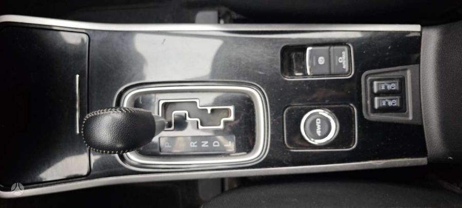 Pelēks Mitsubishi Outlander 2018 Utena, ar dzinēja tilpumu 2.27 L un nobraukumu 157 tūkst. km par 10250 €, foto 20 vietnē AUTOMOTO.COM.LV