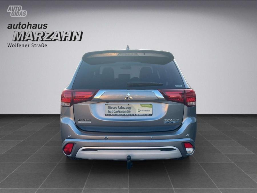 Pelēks Mitsubishi Outlander 2019 Kauņa, ar dzinēja tilpumu 2.40 L un nobraukumu 25 tūkst. km par 27553 €, foto 8 vietnē AUTOMOTO.COM.LV