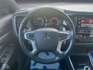 Pelēks Mitsubishi Outlander 2019 Kauņa, ar dzinēja tilpumu 2.40 L un nobraukumu 25 tūkst. km par 27553 €, foto 15 vietnē AUTOMOTO.COM.LV
