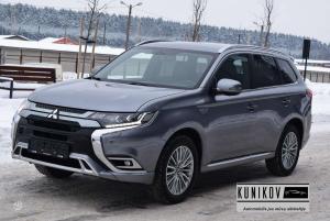 Grey Mitsubishi Outlander 2019 in Vilnius, with an engine capacity of 2.36 L and mileage of 184 thousand km for 16950 €, photo  on AUTOMOTO.COM.LV