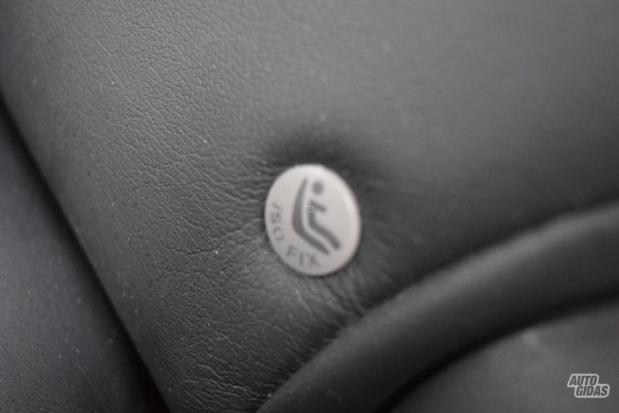 Grey Mitsubishi Outlander 2019 in Vilnius, with an engine capacity of 2.40 L and mileage of 184 thousand km for 16600 €, photo 12 on AUTOMOTO.COM.LV
