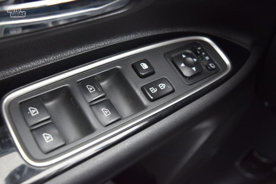 Grey Mitsubishi Outlander 2019 in Vilnius, with an engine capacity of 2.40 L and mileage of 184 thousand km for 16600 €, photo 25 on AUTOMOTO.COM.LV