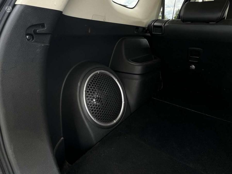 Pelēks Mitsubishi Outlander 2019 Kauņa, ar dzinēja tilpumu 2.36 L un nobraukumu 169 tūkst. km par 16650 €, foto 11 vietnē AUTOMOTO.COM.LV