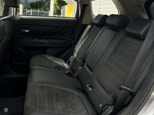 Pelēks Mitsubishi Outlander 2019 Kauņa, ar dzinēja tilpumu 2.36 L un nobraukumu 169 tūkst. km par 16650 €, foto 13 vietnē AUTOMOTO.COM.LV