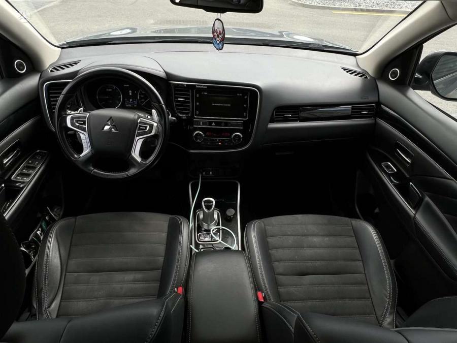 Pelēks Mitsubishi Outlander 2019 Kauņa, ar dzinēja tilpumu 2.36 L un nobraukumu 169 tūkst. km par 16650 €, foto 14 vietnē AUTOMOTO.COM.LV