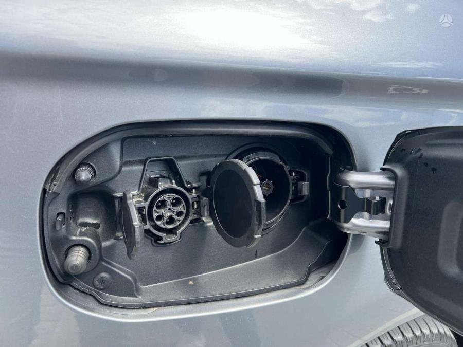 Pelēks Mitsubishi Outlander 2019 Kauņa, ar dzinēja tilpumu 2.36 L un nobraukumu 169 tūkst. km par 16650 €, foto 23 vietnē AUTOMOTO.COM.LV