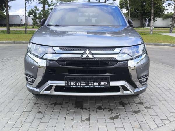 Pelēks Mitsubishi Outlander 2019 Viļņa, ar dzinēja tilpumu 2.36 L un nobraukumu 124 tūkst. km par 16590 €, foto 2 vietnē AUTOMOTO.COM.LV
