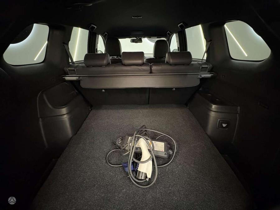 Grey Mitsubishi Outlander 2019 in Marijampole, with an engine capacity of 2.36 L and mileage of 121 thousand km for 17500 €, photo 22 on AUTOMOTO.COM.LV