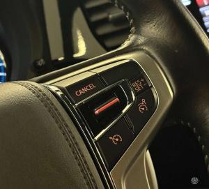 Grey Mitsubishi Outlander 2019 in Marijampole, with an engine capacity of 2.36 L and mileage of 121 thousand km for 17500 €, photo 27 on AUTOMOTO.COM.LV