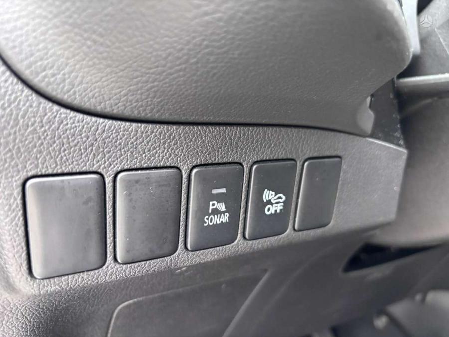 Pelēks Mitsubishi Outlander 2019 Viļņa, ar dzinēja tilpumu 2.36 L un nobraukumu 201 tūkst. km par 15400 €, foto 16 vietnē AUTOMOTO.COM.LV
