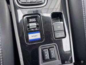 Pelēks Mitsubishi Outlander 2019 Viļņa, ar dzinēja tilpumu 2.36 L un nobraukumu 201 tūkst. km par 15400 €, foto 19 vietnē AUTOMOTO.COM.LV