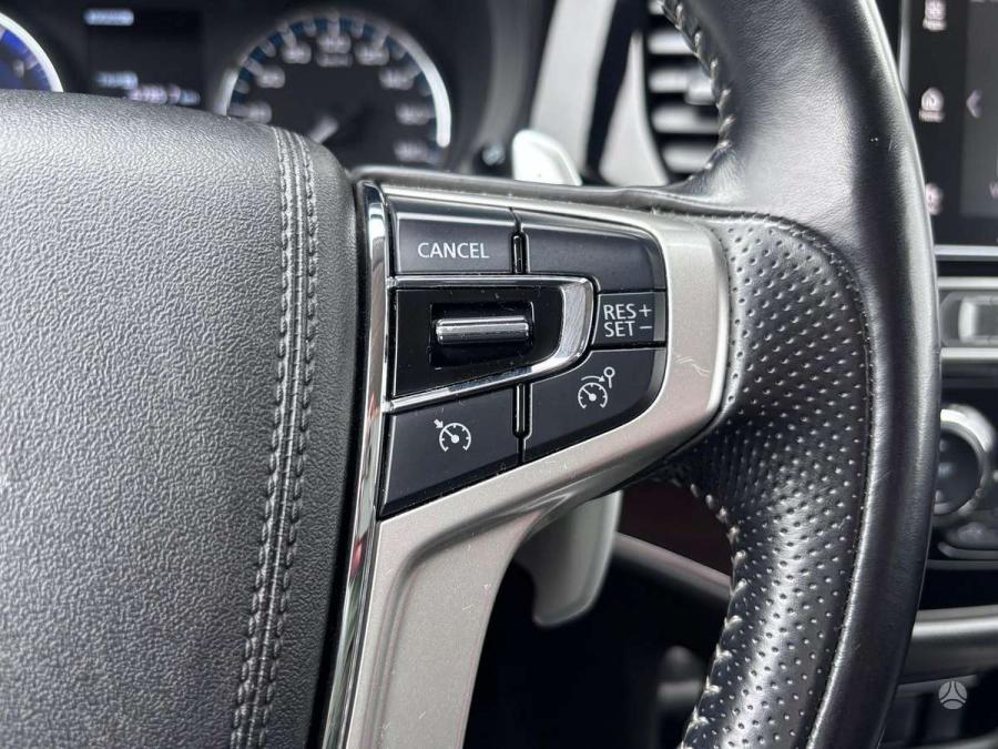Pelēks Mitsubishi Outlander 2019 Viļņa, ar dzinēja tilpumu 2.36 L un nobraukumu 201 tūkst. km par 15400 €, foto 28 vietnē AUTOMOTO.COM.LV