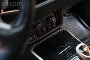 Grey Mitsubishi Outlander 2019 in Jelgava, with an engine capacity of 2.40 L and mileage of 131 thousand km for 18500 €, photo 24 on AUTOMOTO.COM.LV