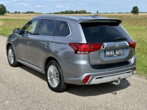 Pelēks Mitsubishi Outlander 2019 Vilkaviškis, ar dzinēja tilpumu 2.36 L un nobraukumu 106 tūkst. km par 16900 €, foto 5 vietnē AUTOMOTO.COM.LV