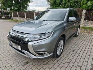 Pelēks Mitsubishi Outlander 2019 Viļņa, ar dzinēja tilpumu 2.36 L un nobraukumu 39 tūkst. km par 20700 €, foto  vietnē AUTOMOTO.COM.LV