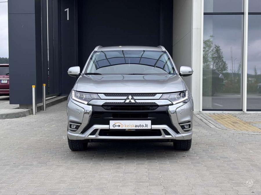 Pelēks Mitsubishi Outlander 2019 Viļņa, ar dzinēja tilpumu 2.36 L un nobraukumu 201 tūkst. km par 15400 €, foto 7 vietnē AUTOMOTO.COM.LV