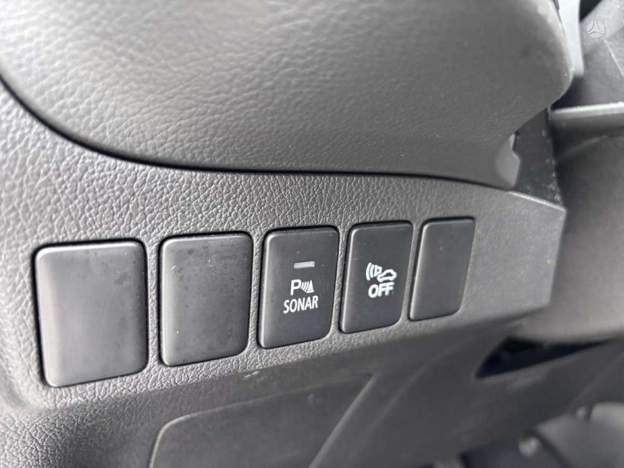 Pelēks Mitsubishi Outlander 2019 Viļņa, ar dzinēja tilpumu 2.36 L un nobraukumu 201 tūkst. km par 15400 €, foto 21 vietnē AUTOMOTO.COM.LV