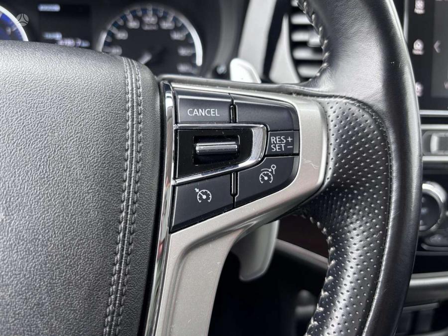 Pelēks Mitsubishi Outlander 2019 Viļņa, ar dzinēja tilpumu 2.36 L un nobraukumu 201 tūkst. km par 15400 €, foto 30 vietnē AUTOMOTO.COM.LV