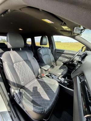 Pelēks Mitsubishi Outlander 2019 Šauļi, ar dzinēja tilpumu 2.36 L un nobraukumu 106 tūkst. km par 16700 €, foto 20 vietnē AUTOMOTO.COM.LV