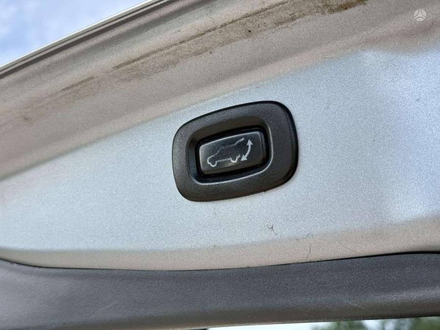 Pelēks Mitsubishi Outlander 2019 Šauļi, ar dzinēja tilpumu 2.36 L un nobraukumu 106 tūkst. km par 16700 €, foto 24 vietnē AUTOMOTO.COM.LV