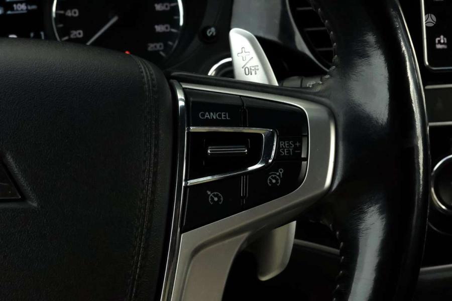 Grey Mitsubishi Outlander 2019 in Kaunas, with an engine capacity of 2.36 L and mileage of 185 thousand km for 16850 €, photo 21 on AUTOMOTO.COM.LV