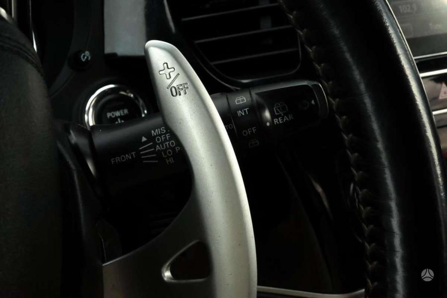 Grey Mitsubishi Outlander 2019 in Kaunas, with an engine capacity of 2.36 L and mileage of 185 thousand km for 16850 €, photo 23 on AUTOMOTO.COM.LV