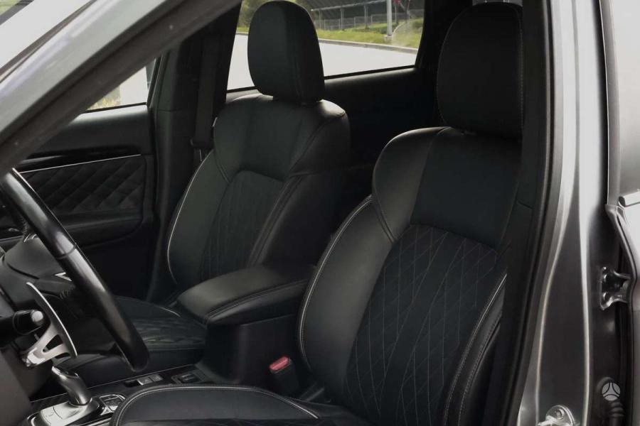 Grey Mitsubishi Outlander 2019 in Kaunas, with an engine capacity of 2.36 L and mileage of 185 thousand km for 16850 €, photo 27 on AUTOMOTO.COM.LV