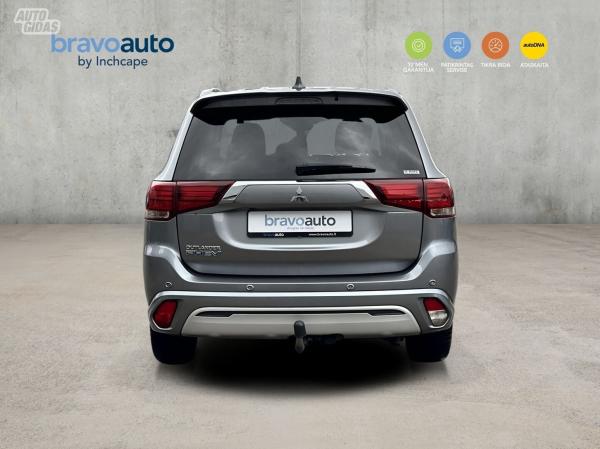 Pelēks Mitsubishi Outlander 2020 Kauņa, ar dzinēja tilpumu 2.40 L un nobraukumu 147 tūkst. km par 19771 €, foto 4 vietnē AUTOMOTO.COM.LV
