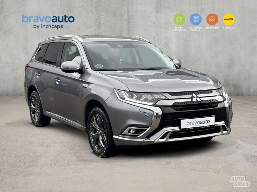 Grey Mitsubishi Outlander 2020 in Kaunas, with an engine capacity of 2.40 L and mileage of 147 thousand km for 19771 €, photo 8 on AUTOMOTO.COM.LV