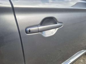 Grey Mitsubishi Outlander 2020 in Mazeikiai, with an engine capacity of 2.36 L and mileage of 132 thousand km for 12800 €, photo 15 on AUTOMOTO.COM.LV