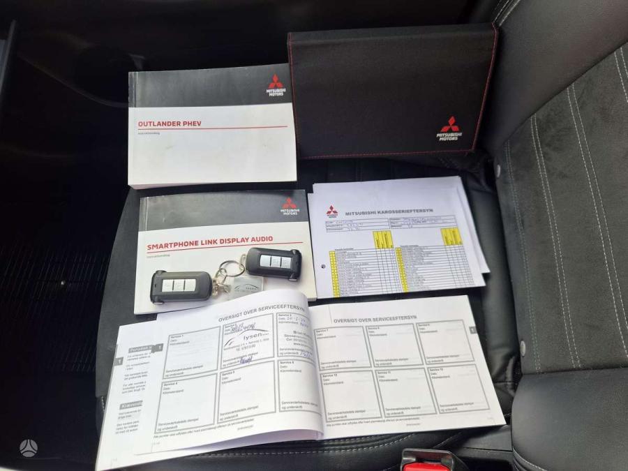 Pelēks Mitsubishi Outlander 2020 Mažeikiai, ar dzinēja tilpumu 2.36 L un nobraukumu 132 tūkst. km par 11800 €, foto 17 vietnē AUTOMOTO.COM.LV